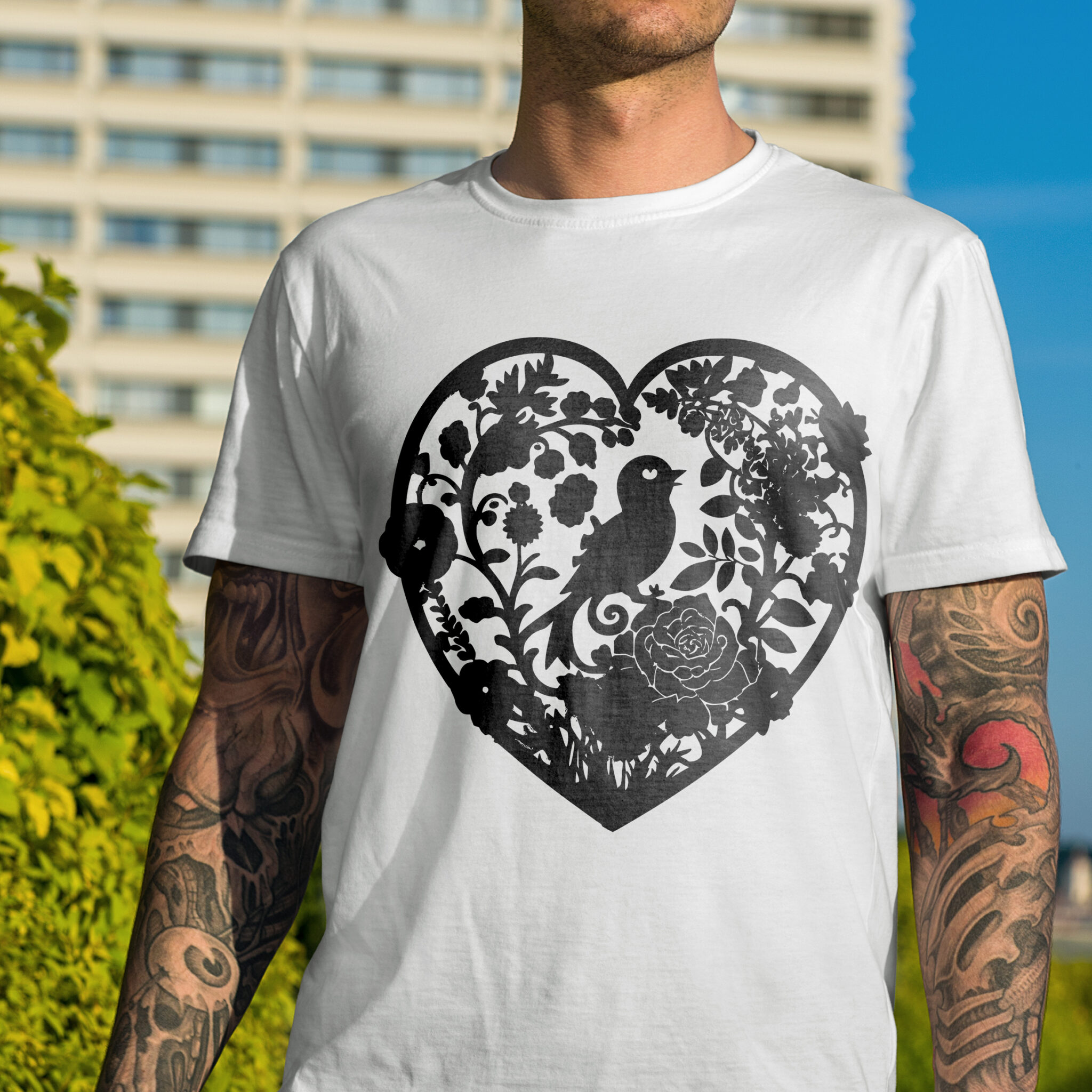 Heart-shaped Rose Garden – Creative Meadow