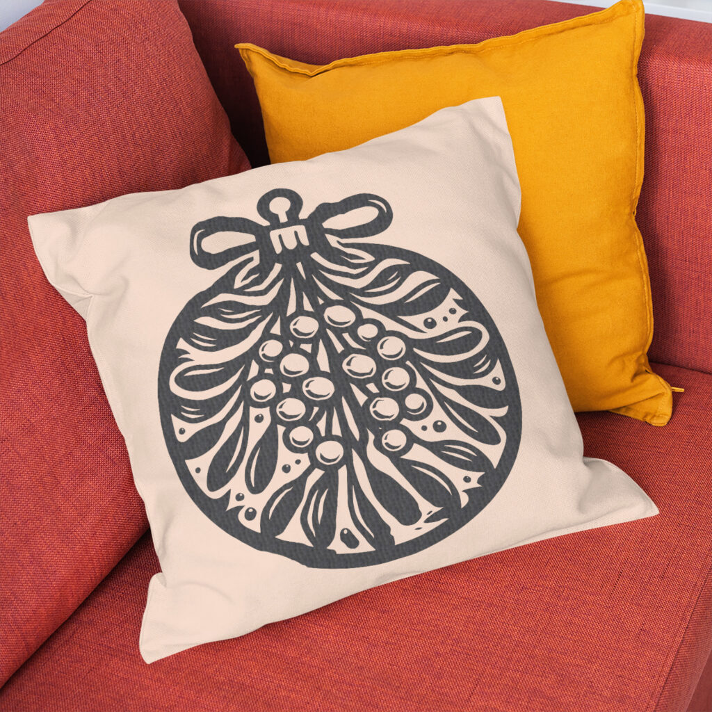 Mistletoe Adorned Ornament – Creative Meadow